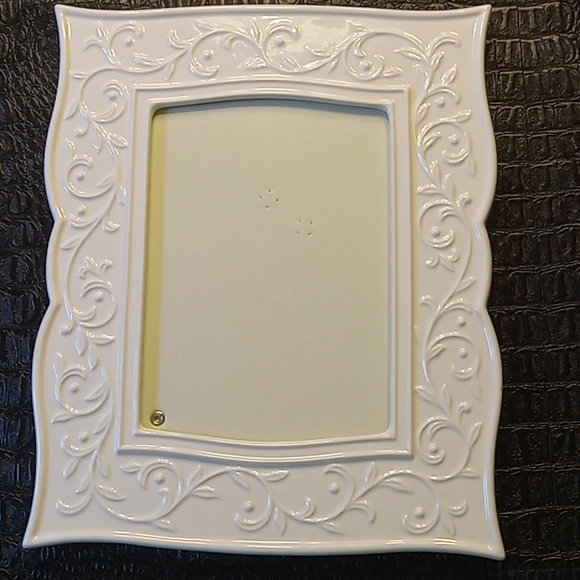Lenox | Accents | Lenox Opal Innocence Carved 5x7 Picture Frame | Poshmark